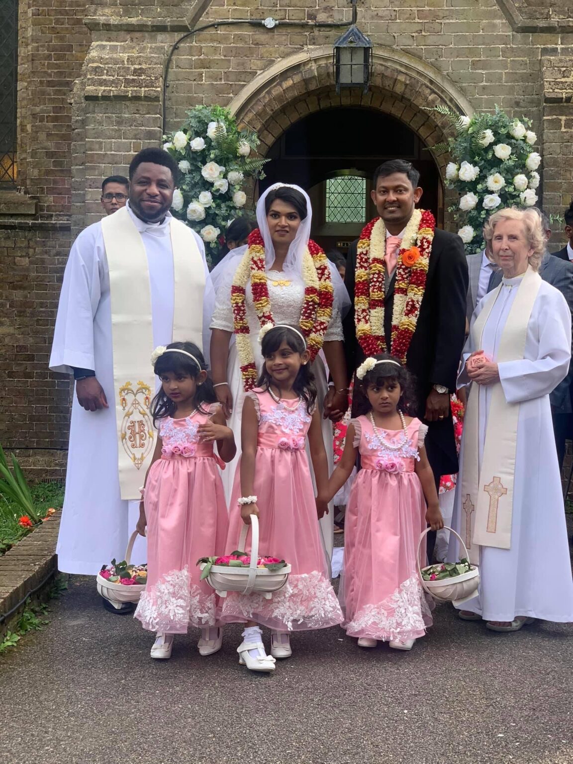 Getting Married at Holy Trinity – Welcome to Holy Trinity Barkingside